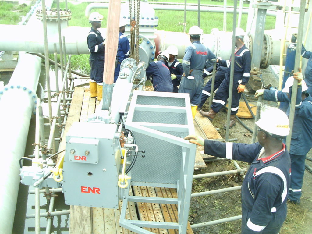 Pipeline and Equipment Hot Taps & Line Stop - Seflam SGL